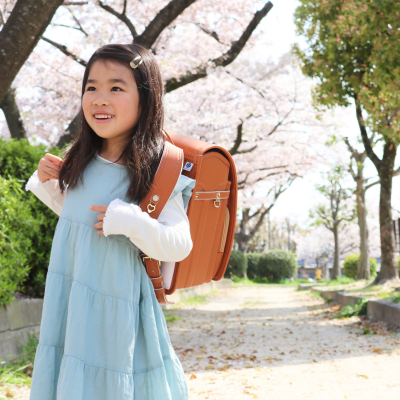 カタログ請求 2025年度用ランドセルカタログ＆革サンプル｜手縫いの手作りランドセル萬勇鞄